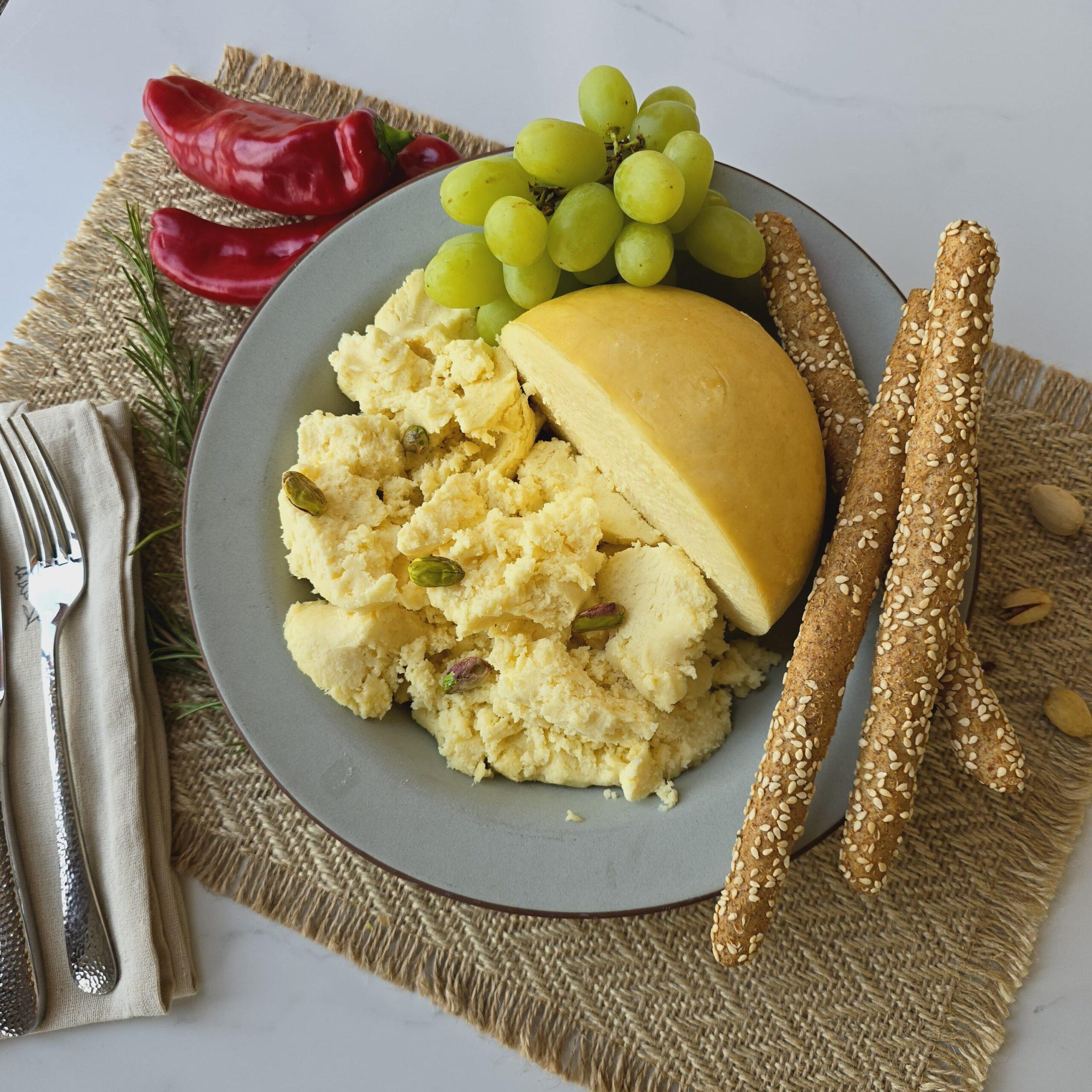 Brânză de Burduf DoDo în membrană naturală 500g - Lactate Acasa